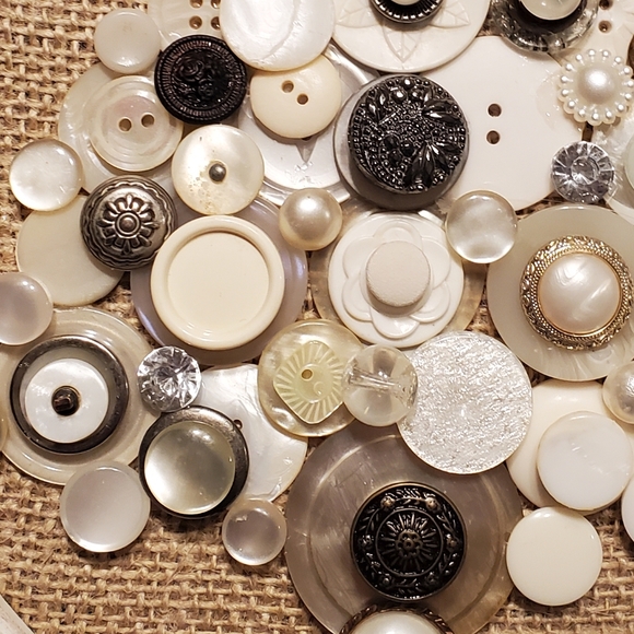 @livelikecoco | Holiday | Vintage Button Art Shabby Chic Christmas Tree ...